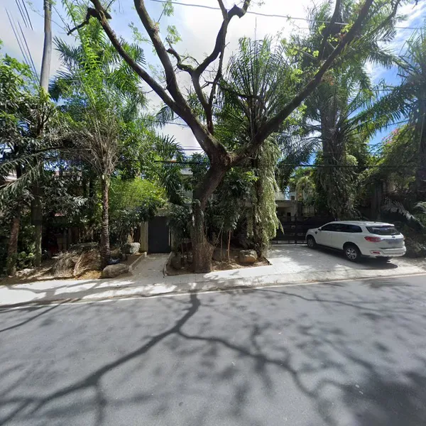 TRAX MANILA RECORDS - Record store at 60 Sapphire St, Marikina, PH ...