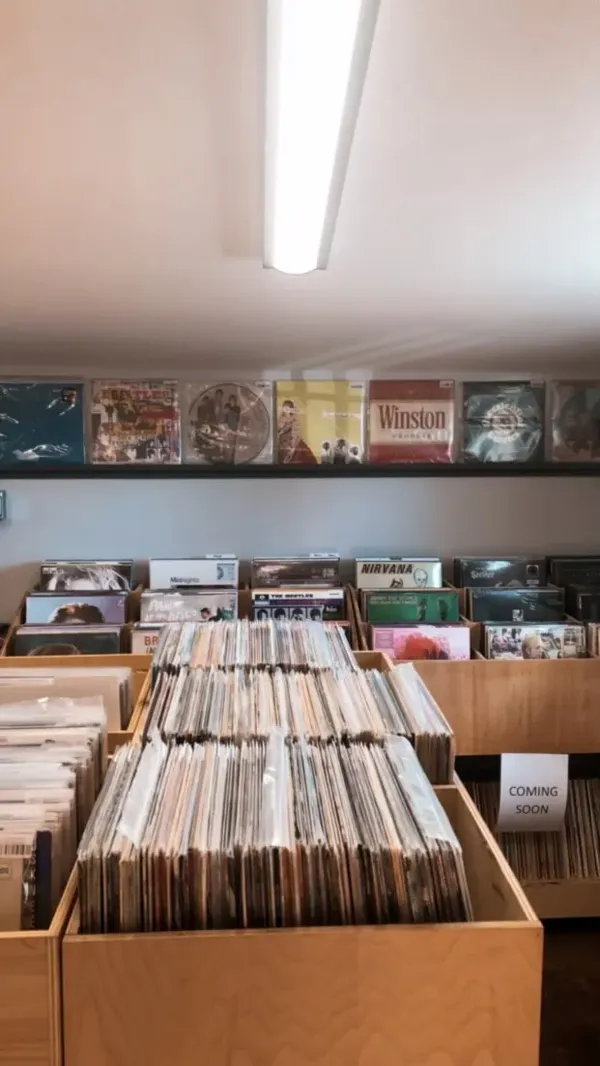 Uncle Joes Records - Record store at 6 Kirby Rd, Cromwell, US | Vinyl World