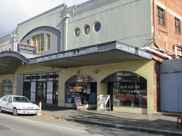 Old Plates - Record store at 384 Brunswick St, Fitzroy, AU | Vinyl World