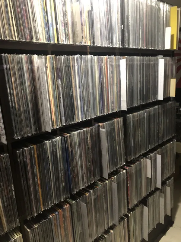 Tonotopica - Record store at Asahikawa, Miyashitadōri, 21-chōme−1974 ...