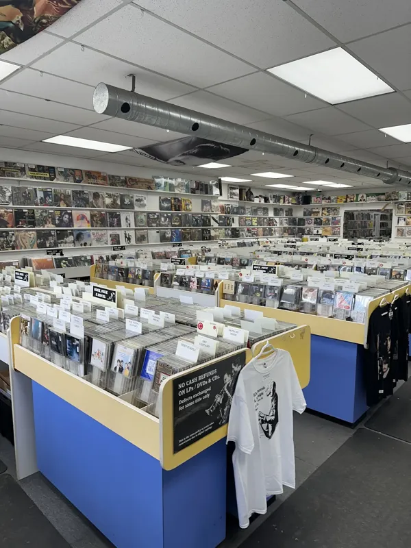 Record Stores near Barrie, Ontario, Canada | Vinyl World