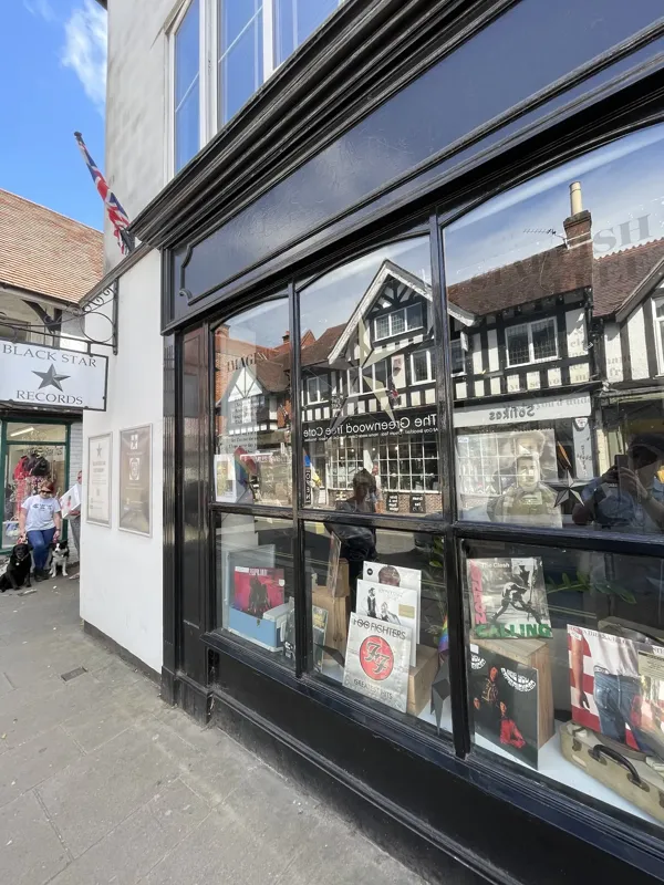 Record Stores Worldwide | Vinyl World