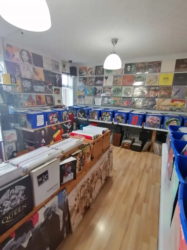 Matlock Music - Record store at 69 Dale Rd, Matlock, GB | Vinyl World
