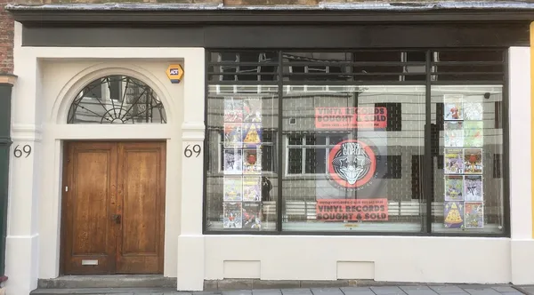 Vinyl Guru - Record store at 69 Westgate Rd, Newcastle upon Tyne, GB ...