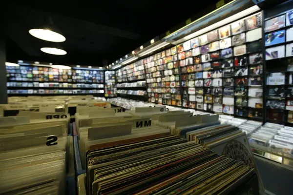 Record Stores near Warszawa, Województwo mazowieckie, Poland | Vinyl World