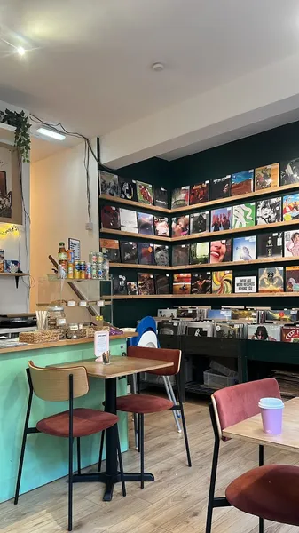 Slow Progress Records & Coffee - Record store at 53 Blackfriars St ...